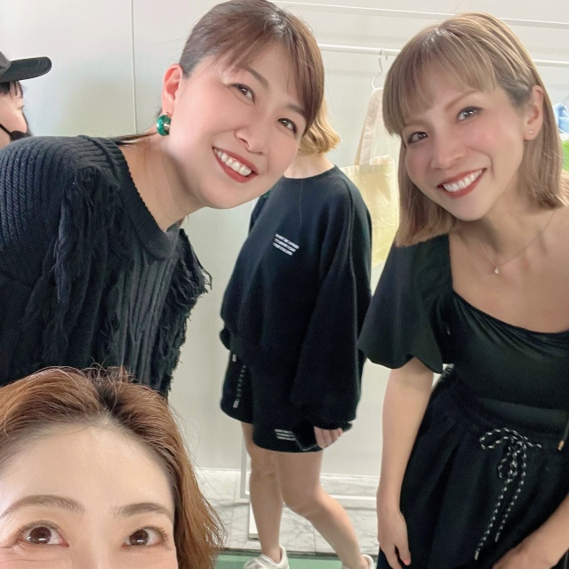 渡辺由香さんと西山美希子さんが手がける新ブランド【TOIRO.】デビューコレクションへ | ファッション誌Marisol(マリソル) 40代をもっとキレイに。女っぷり上々！