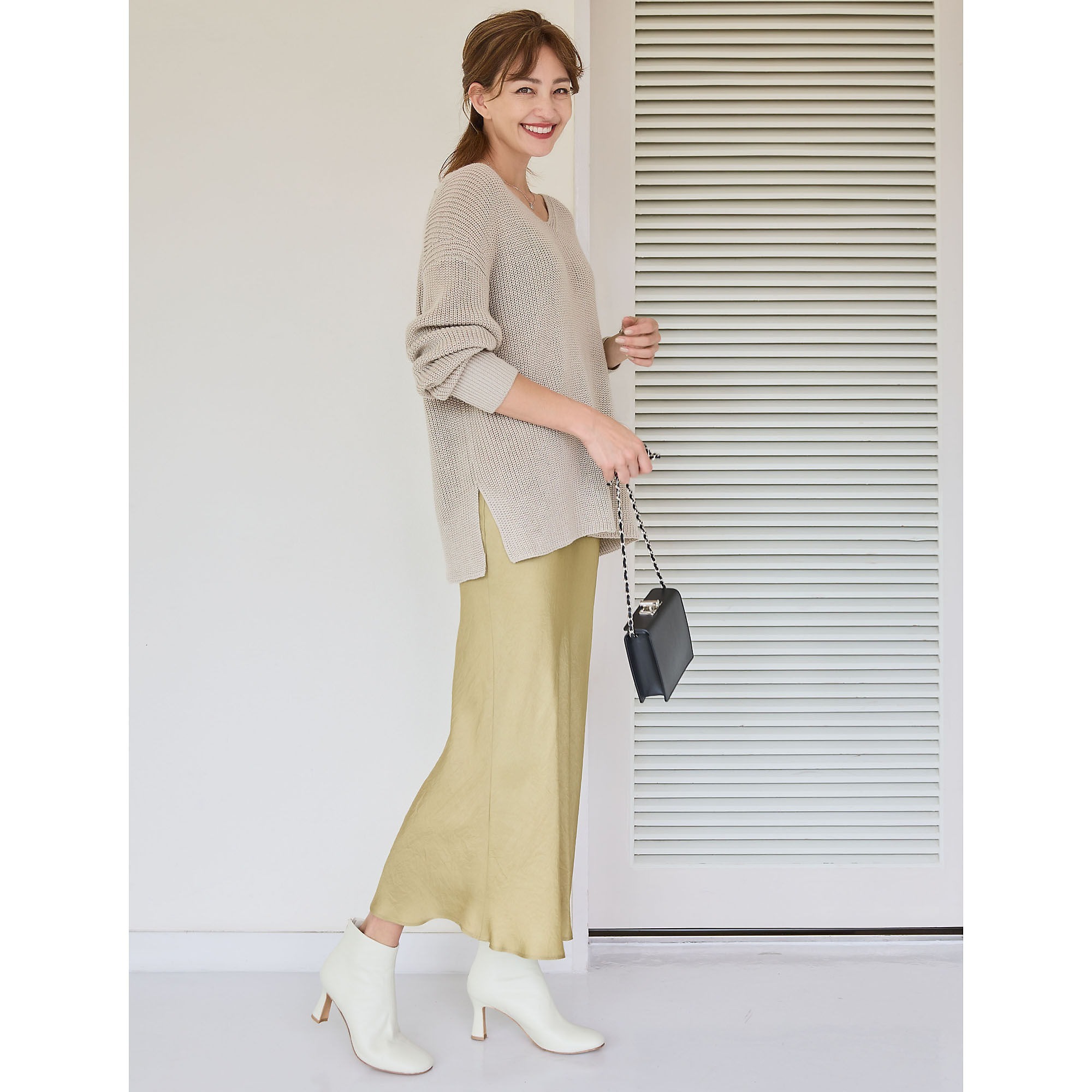 【50代向け 最新ブーツ】秋冬のおしゃれに欠かせない「2022年人気ブーツ20選」 | Web eclat | 50代女性のためのファッション、ビューティ、ライフスタイル最新情報