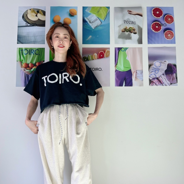 渡辺由香さんと西山美希子さんが手がける新ブランド【TOIRO.】デビューコレクションへ | ファッション誌Marisol(マリソル) 40代をもっとキレイに。女っぷり上々！